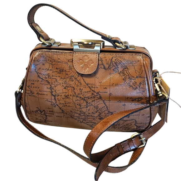 Patricia Nash | Bags | Patricia Nash Signature Map Gracchi Riot Rust ...